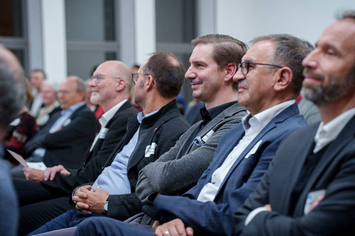 Aufgabenstelle AkA: IHK-Prüfungen für ganz Deutschland | IHK Nürnberg ...