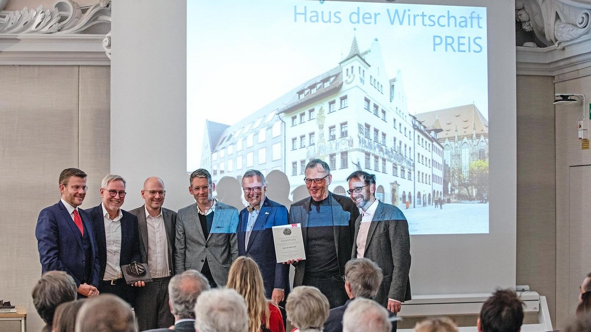 „Haus der Wirtschaft“ ausgezeichnet | IHK Nürnberg für Mittelfranken